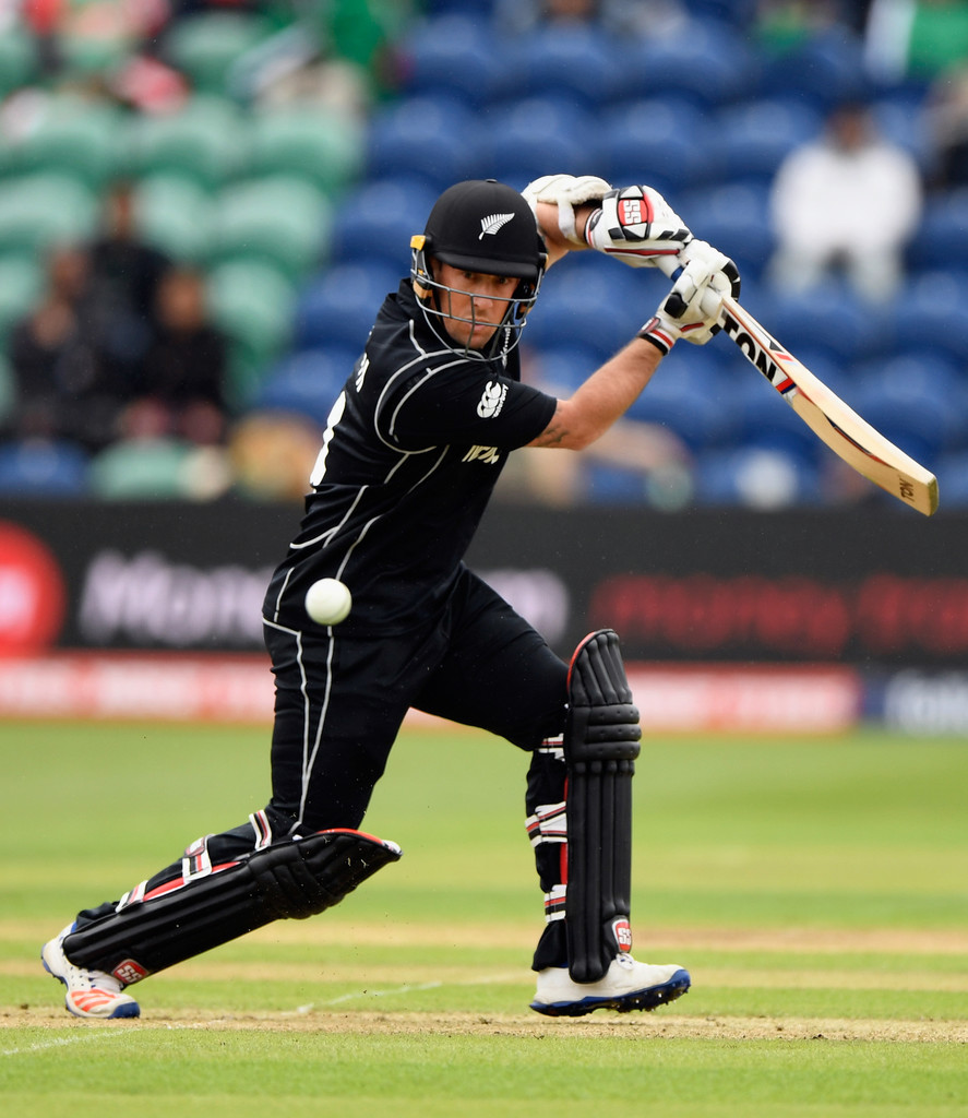 Luke Ronchi, Mitchell McClenaghan complete World XI squad