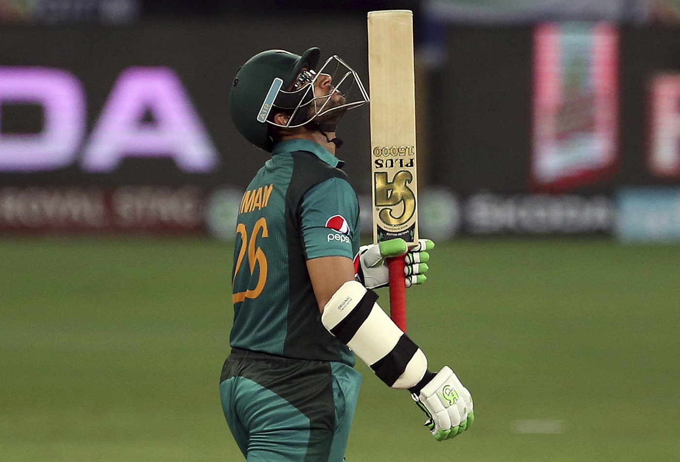 Why is Mickey Arthur irritated with Imam-ul-Haq and Sarfraz Ahmed?