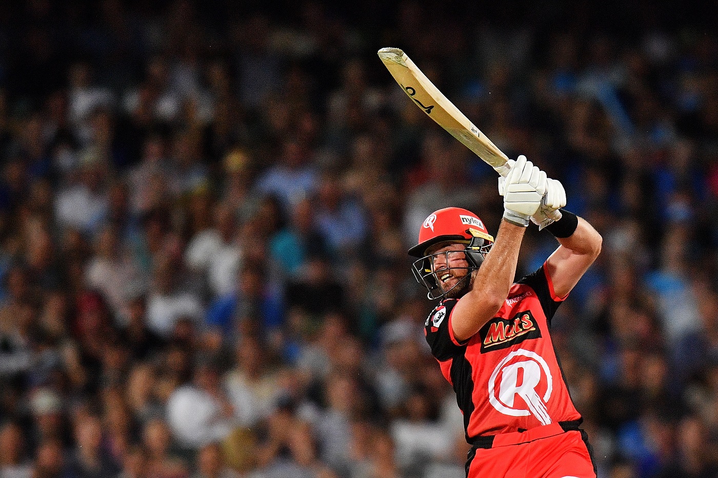 Dan Christian helps Renegades take down Strikers