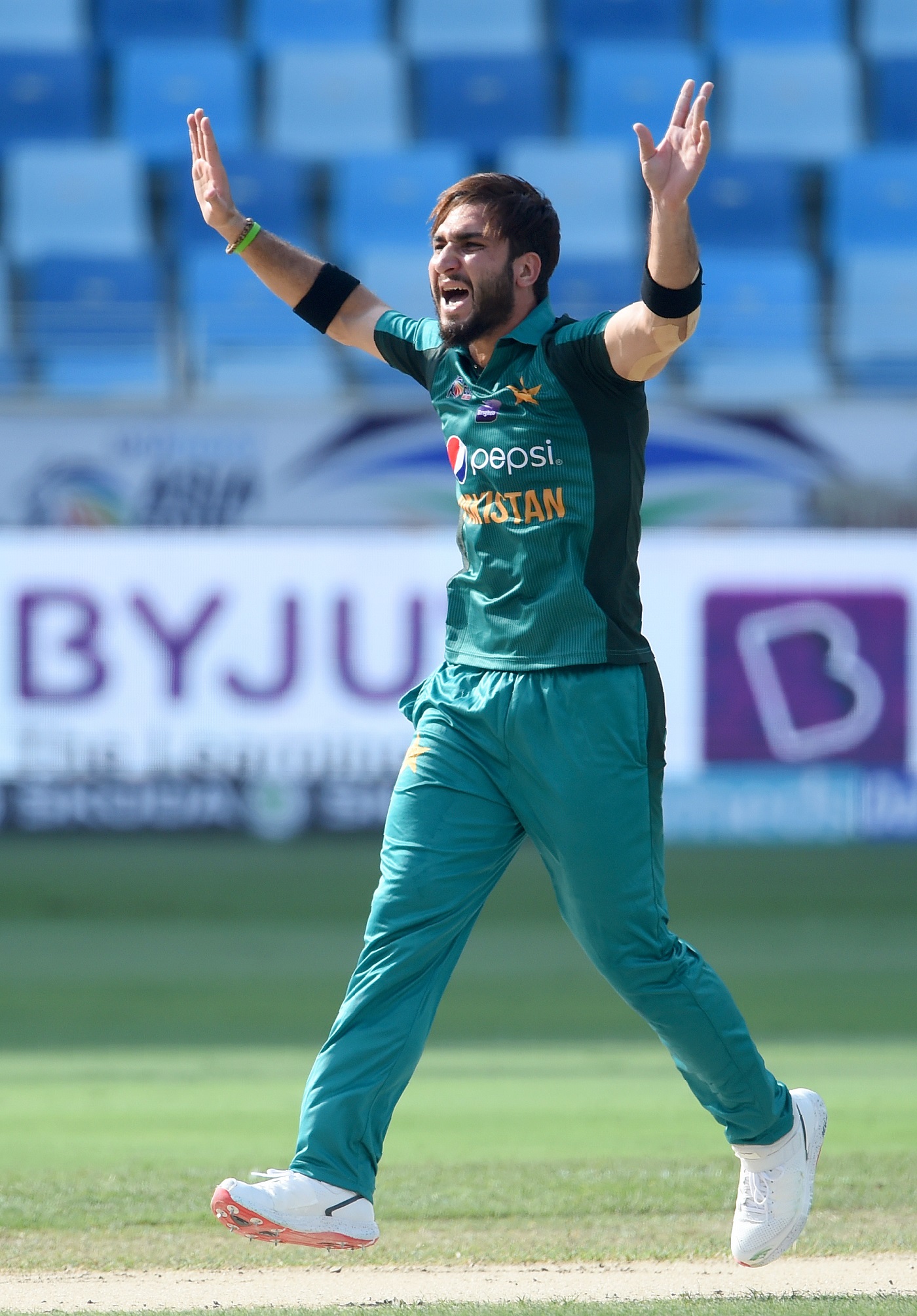 Does Usman Khan Shinwari think Pakistan can win the 2019 World Cup?