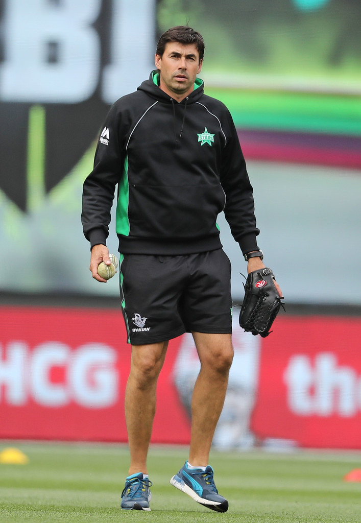 Stephen Fleming steps down as Melbourne Stars' head coach